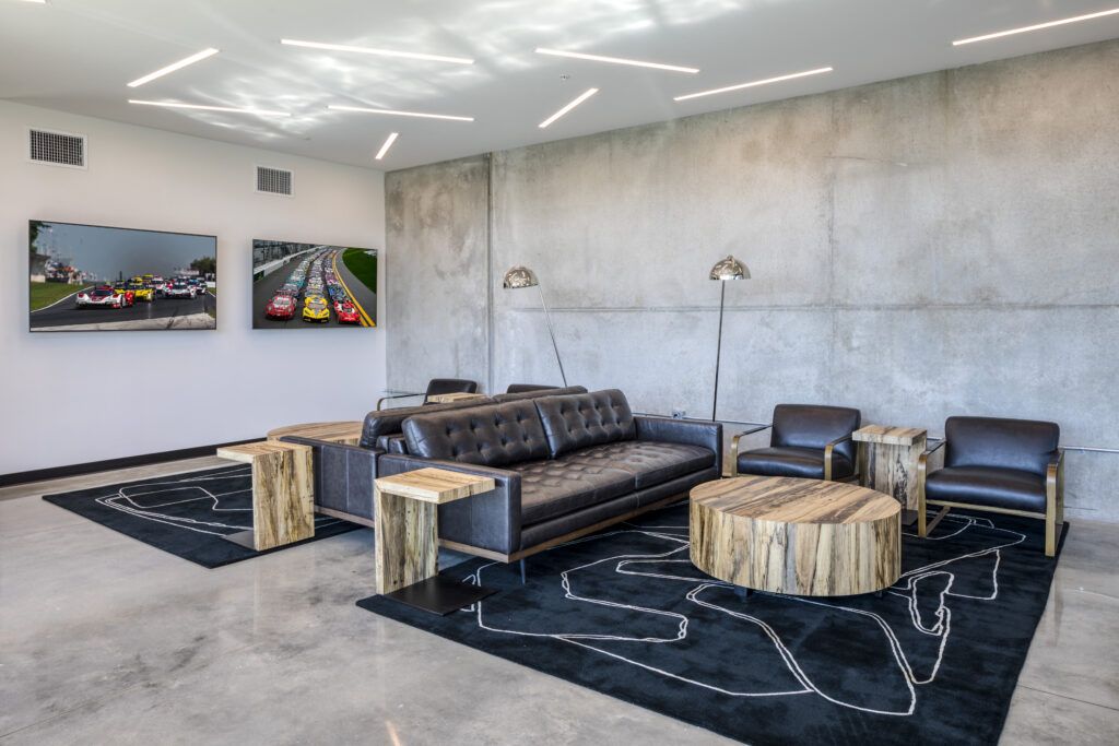 Paddock1 Luxury Car Storage Amenities | Downtown Tampa Bay