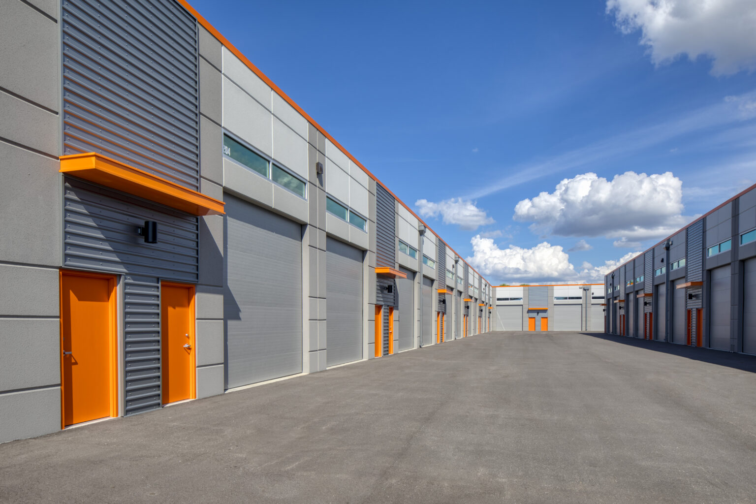Luxury Garage Storage in Tampa | Paddock1 Premium Garage Condos