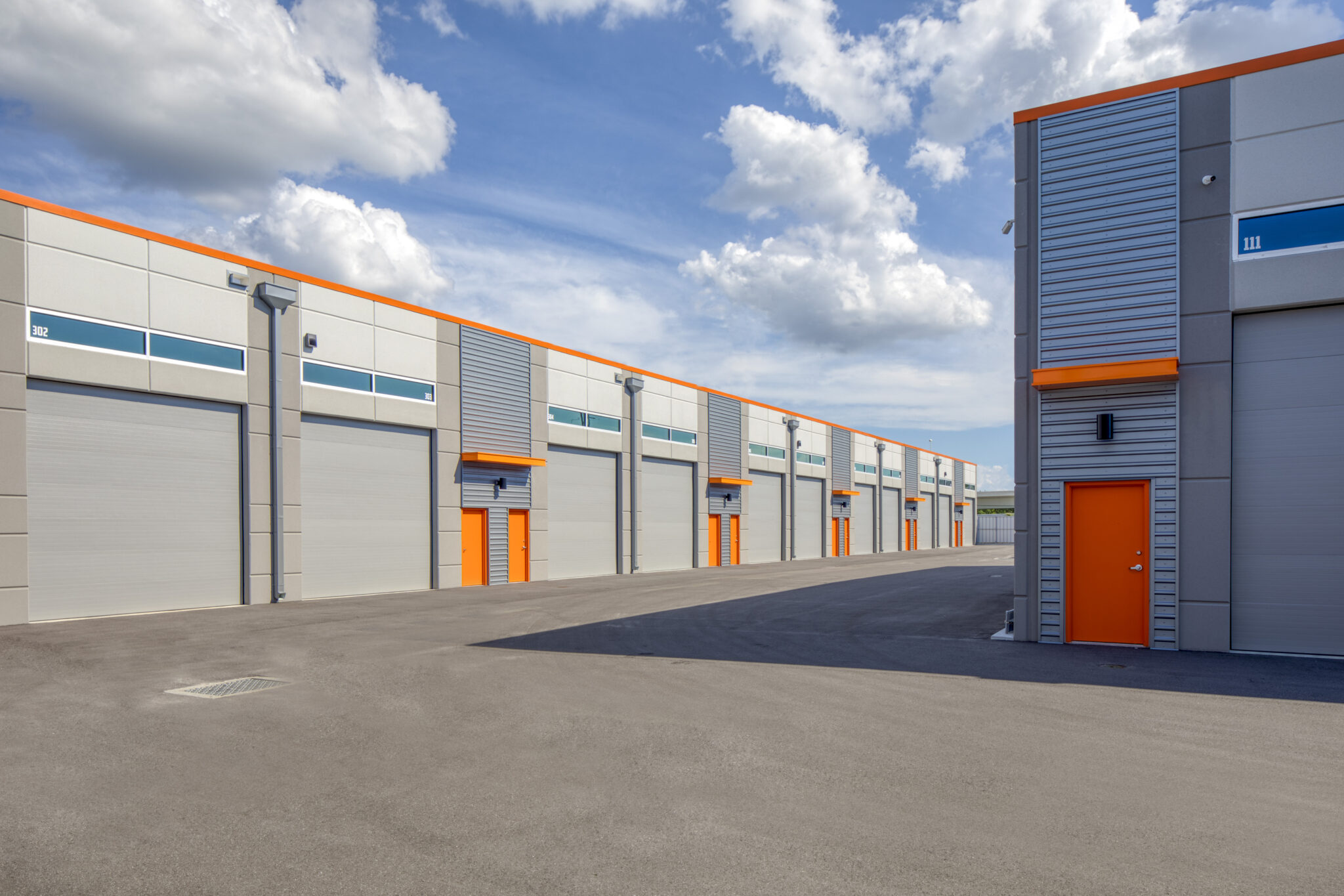 Luxury Garage Storage in Tampa | Paddock1 Premium Garage Condos